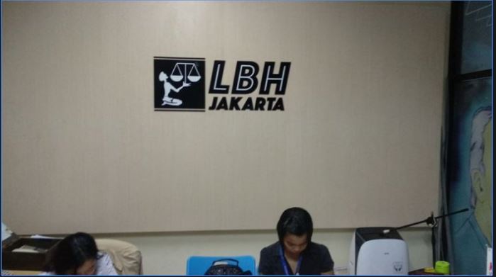 LBH Jakarta: Lupakan Omnibus Law, Fokus Corona