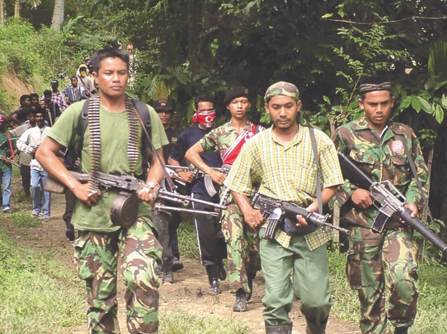 Kilas Balik Konflik Aceh: Riwayat Militer GAM