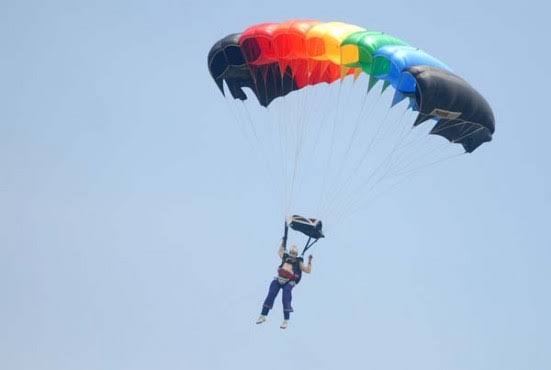 Prajurit TNI AU Jatuh dari Ketinggian 488 Meter