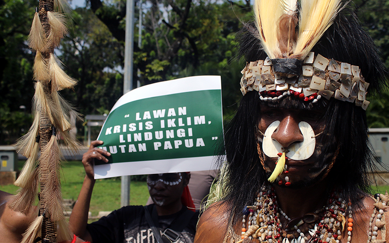 Selamatkan Hutan Adat Papua