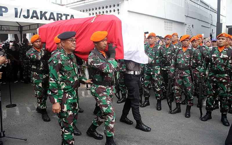 Menko Polhukam Hadi Tjahjanto Pimpin Pemakaman Hamzah Haz