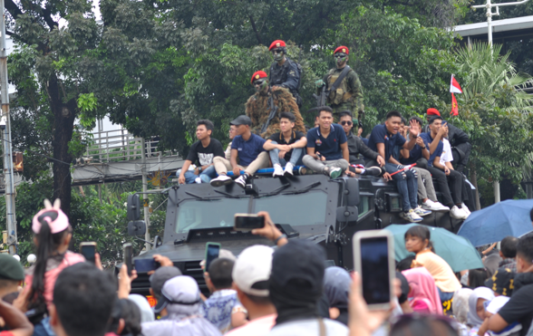 Semarak HUT TNI ke-79, Kawasan Monas Jadi `Pasar Rakyat`