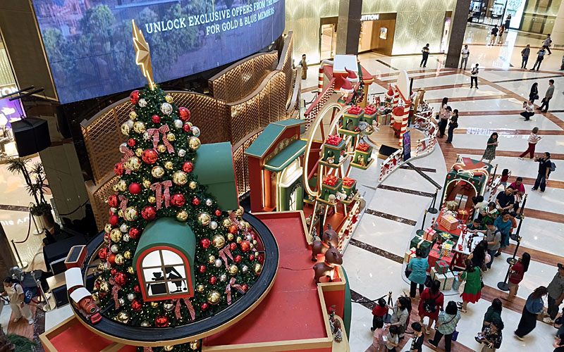 Merayakan Momen Natal di Pacific Place Mall